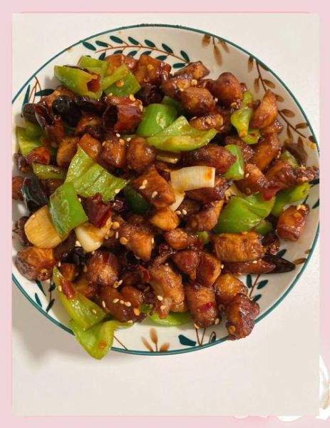 辣子鸡丁怎么做_家常辣子鸡丁做法-第3张图片-山城妙识