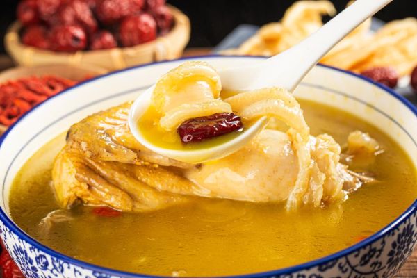 鸡汤怎么炖补血_补血鸡汤放什么食材好-第3张图片-山城妙识