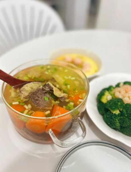 胡萝卜牛肉汤怎么炖才软烂_胡萝卜牛肉汤需要焯水吗-第1张图片-山城妙识