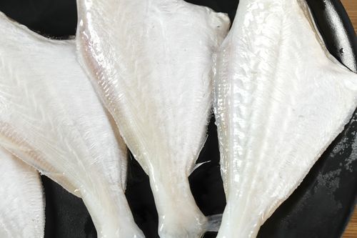 扒皮鱼怎么剥皮_扒皮鱼去皮技巧-第1张图片-山城妙识