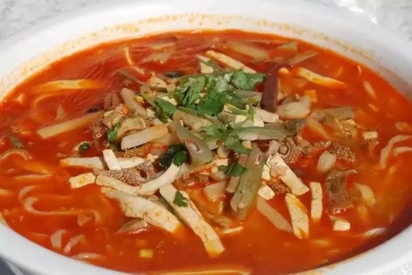 杂碎面是哪里的特色小吃_杂碎面正宗做法揭秘-第2张图片-山城妙识 杂碎面是哪里的特色小吃_杂碎面正宗做法揭秘-第2张图片-山城妙识