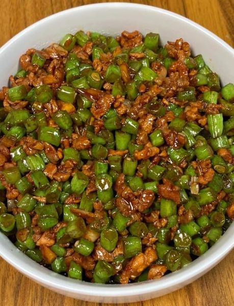 肉末豆角怎么做好吃_肉末豆角的家常做法-第1张图片-山城妙识