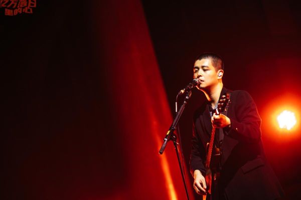 麻油叶马頔是谁_麻油叶马頔代表作有哪些-第3张图片-山城妙识