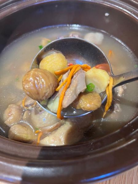 什么汤清淡又补身体_适合老人小孩的补汤-第2张图片-山城妙识