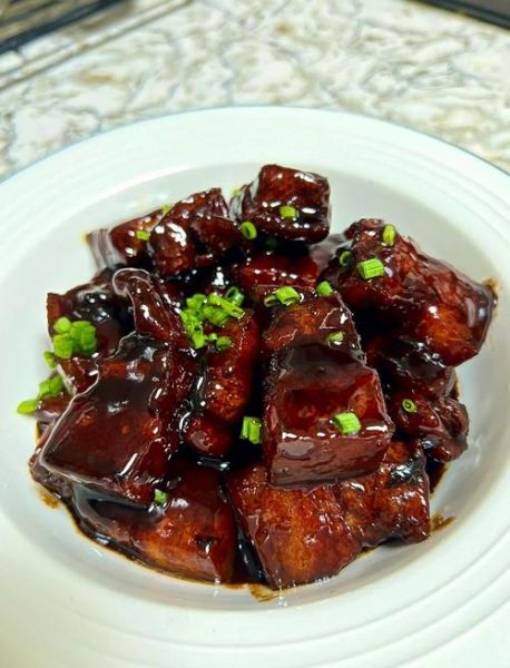 腐乳红烧肉是哪里的菜_正宗做法与历史渊源-第1张图片-山城妙识