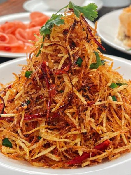 干煸土豆丝怎么做_土豆丝要不要焯水-第2张图片-山城妙识