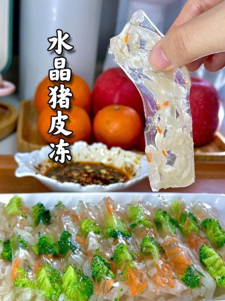 肉皮冻水比例_肉皮冻怎么做不腥-第3张图片-山城妙识