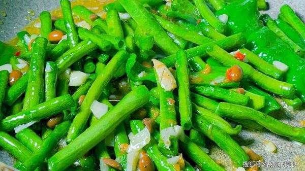 豆角怎么炒才好吃_豆角焯水几分钟才脆绿-第2张图片-山城妙识