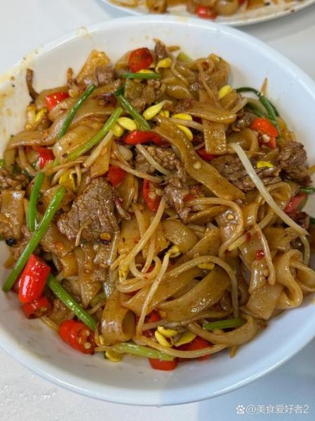 炒河粉怎么做_炒河粉不粘锅技巧-第2张图片-山城妙识