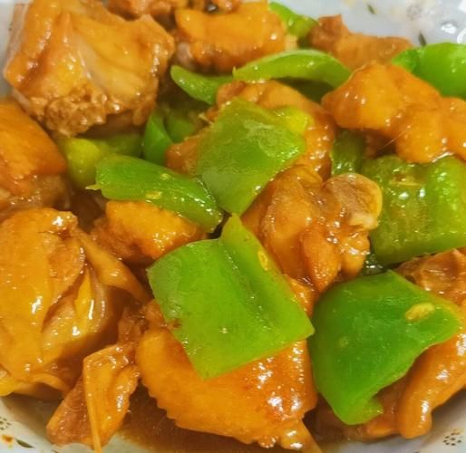 炒鸡肉配什么菜好吃_炒鸡肉搭配哪些蔬菜更下饭-第3张图片-山城妙识