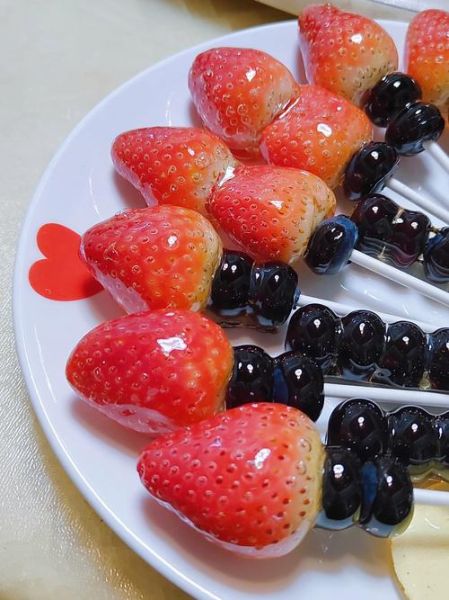 冰糖葫芦水果花样图片怎么做_冰糖葫芦水果花样图片大全-第1张图片-山城妙识 冰糖葫芦水果花样图片怎么做_冰糖葫芦水果花样图片大全-第1张图片-山城妙识