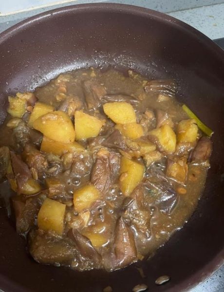茄子炖土豆怎么做好吃又简单_家常做法-第1张图片-山城妙识