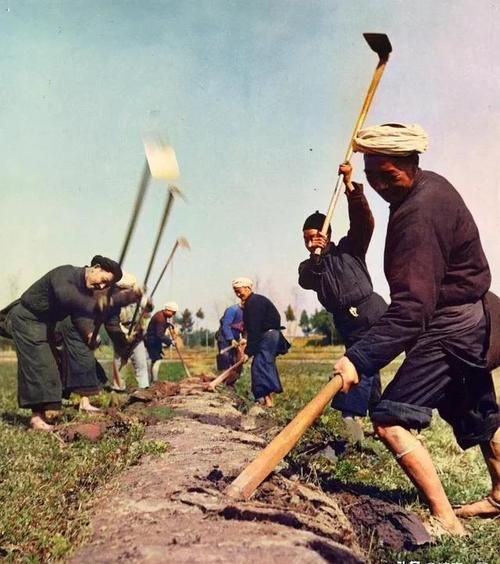 解放前人们的生活_旧社会农村生活是怎样的-第2张图片-山城妙识