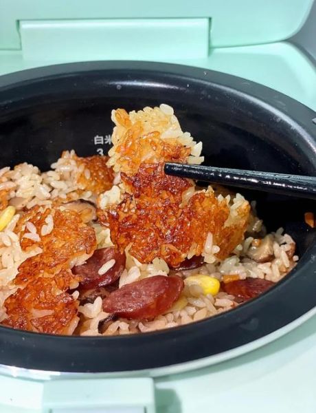 腊肉饭的做法_煲仔饭怎么做才香脆-第3张图片-山城妙识