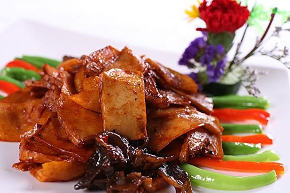 百灵菇扒海参怎么做_百灵菇扒海参的营养价值-第3张图片-山城妙识