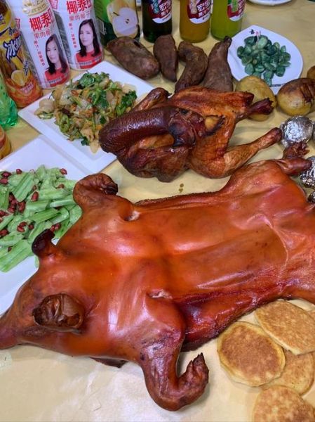 烤乳猪用的是什么猪_小香猪还是巴马香猪-第1张图片-山城妙识