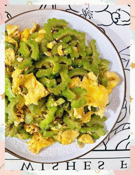 鸡蛋炒苦瓜致癌吗_苦瓜炒鸡蛋有毒吗-第1张图片-山城妙识