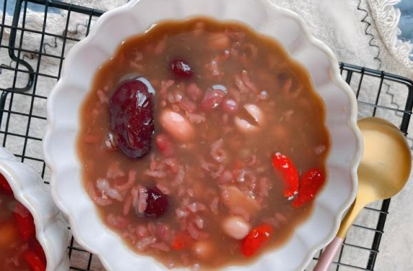 减肥期间喝红豆汤会胖吗_红豆汤热量高不高-第1张图片-山城妙识