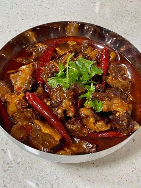 怎样炖牛腩又烂又好吃_牛腩炖多久才软烂-第1张图片-山城妙识