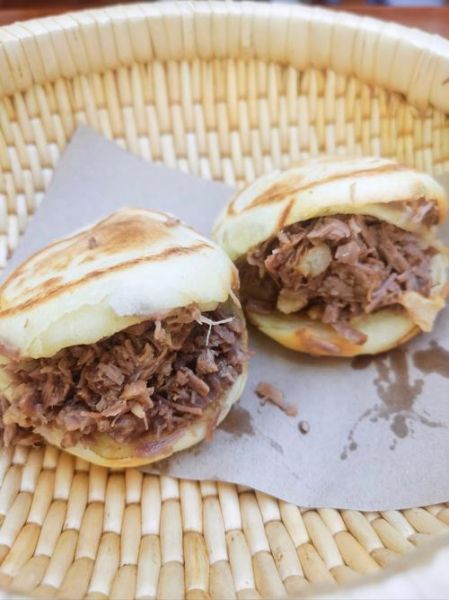 驴肉火烧怎么做_驴肉火烧最正宗的做法-第1张图片-山城妙识