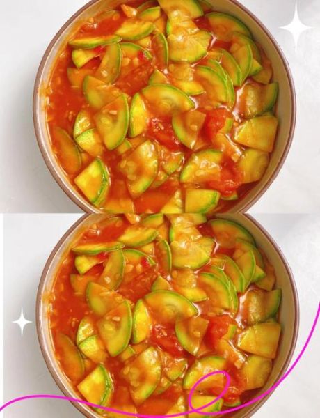 西葫芦炒西红柿怎么炒好吃_西葫芦炒西红柿要不要焯水-第1张图片-山城妙识