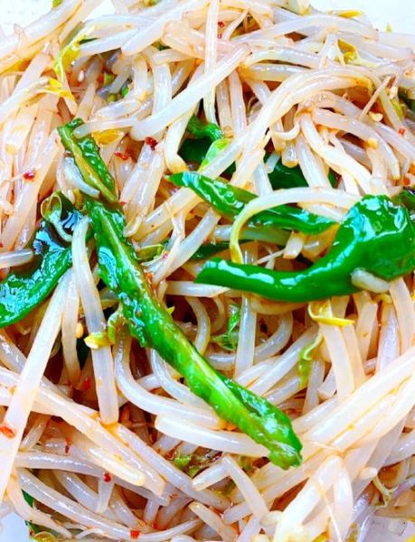 豆芽凉拌怎么做好吃_豆芽凉拌要不要焯水-第1张图片-山城妙识