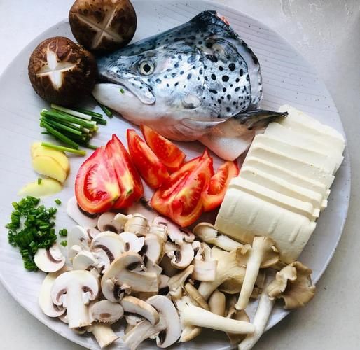 三文鱼豆腐汤怎么做_三文鱼豆腐汤的营养价值-第1张图片-山城妙识 三文鱼豆腐汤怎么做_三文鱼豆腐汤的营养价值-第1张图片-山城妙识