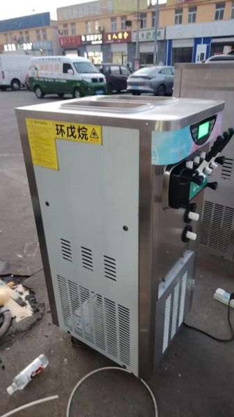 冰淇淋制作机器多少钱一台_家用冰淇淋机怎么选-第3张图片-山城妙识