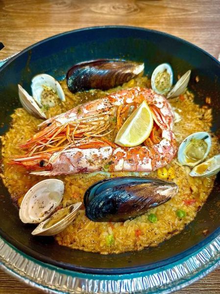 西班牙海鲜饭是夹生的吗_正宗口感揭秘-第1张图片-山城妙识