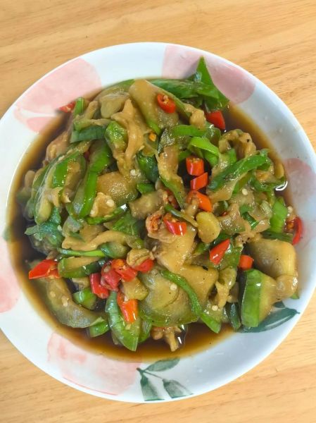 素炒茄子怎么炒才好吃_家常茄子做法大全-第3张图片-山城妙识