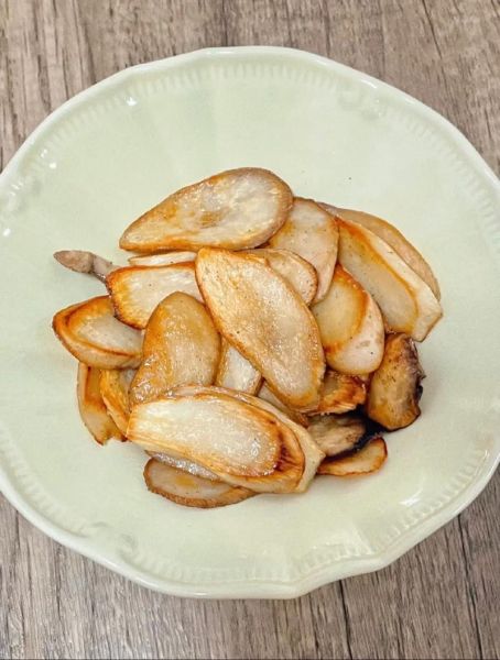 香煎杏鲍菇怎么做_杏鲍菇怎么煎才好吃-第2张图片-山城妙识