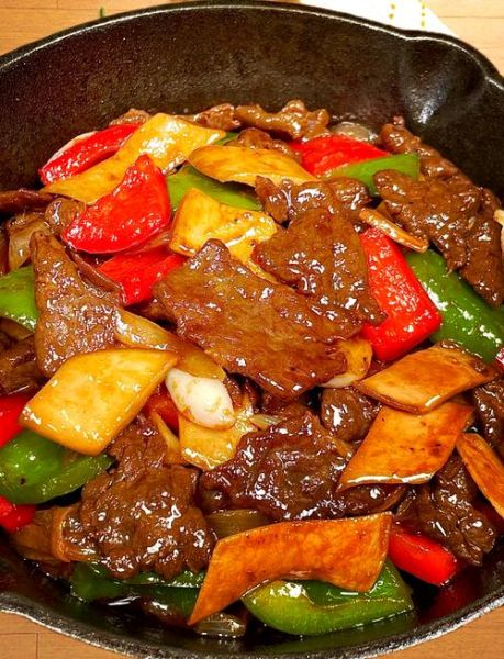 黑椒杏鲍菇怎么做_黑椒杏鲍菇家常做法-第1张图片-山城妙识