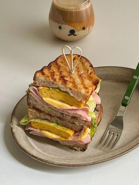 厚蛋烧帕尼尼怎么做_厚蛋烧帕尼尼热量高吗-第3张图片-山城妙识