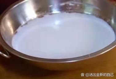 做凉皮用什么面粉_高筋还是中筋-第3张图片-山城妙识