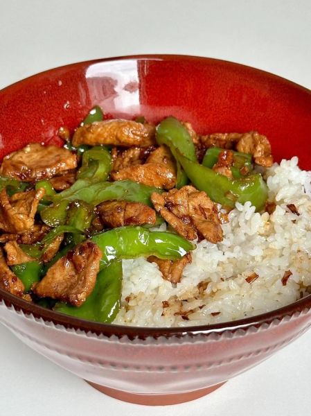 辣椒炒肉什么时候下锅_辣椒炒肉炒多久才嫩-第3张图片-山城妙识 辣椒炒肉什么时候下锅_辣椒炒肉炒多久才嫩-第3张图片-山城妙识