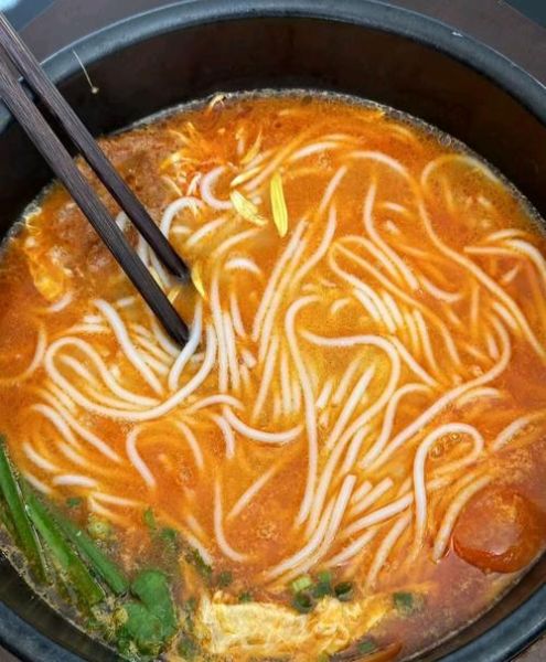 米线汤怎么熬_米线汤熬多久才香-第3张图片-山城妙识