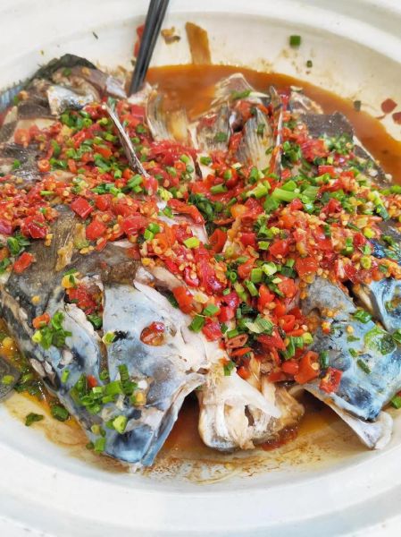 湖南剁椒鱼头正宗做法_剁椒鱼头怎么做才够味-第3张图片-山城妙识