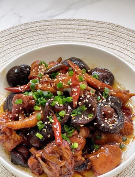 香菇木耳炒鸡肉怎么做_家常做法窍门-第3张图片-山城妙识