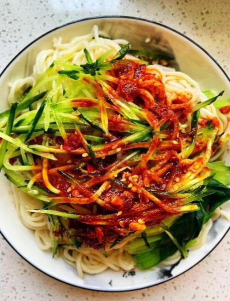 过水凉面怎么做_过水凉面调料怎么调-第1张图片-山城妙识