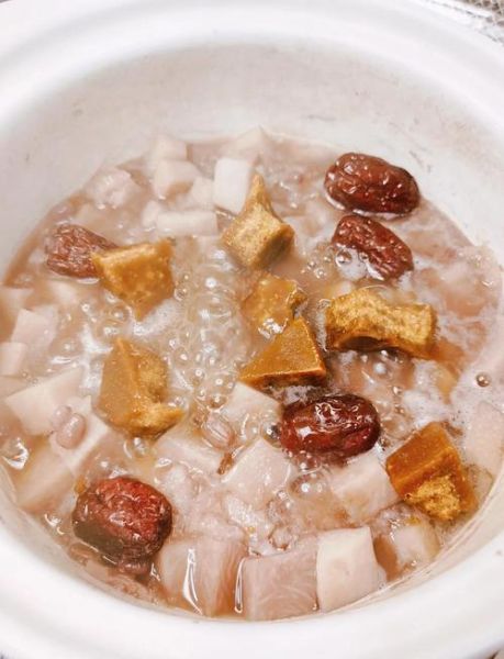 银耳西米露的功效与作用_银耳西米露怎么做-第1张图片-山城妙识