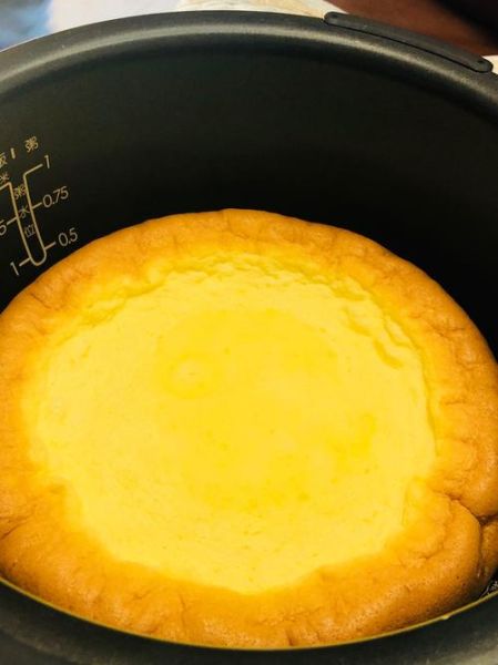 电饭煲做蛋糕的简单做法_电饭煲做蛋糕要多久-第2张图片-山城妙识