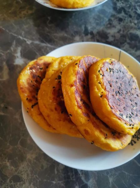 面粉南瓜饼怎么做好吃又简单_南瓜饼家常做法-第3张图片-山城妙识