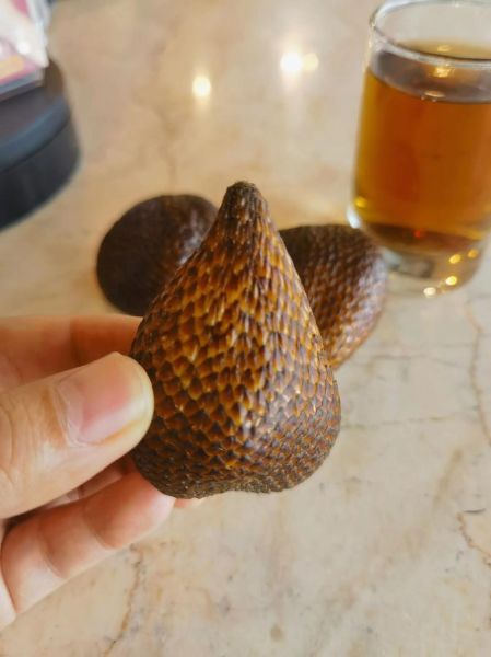 蛇皮果多少钱一斤_蛇皮果价格行情-第1张图片-山城妙识