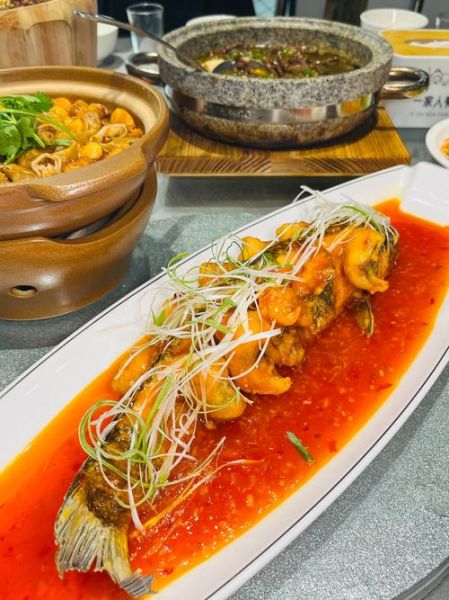 糖醋脆皮鱼怎么做_糖醋脆皮鱼的做法视频-第2张图片-山城妙识