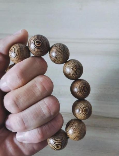 鸡翅木大板优缺点_鸡翅木大板容易开裂吗-第2张图片-山城妙识 鸡翅木大板优缺点_鸡翅木大板容易开裂吗-第2张图片-山城妙识