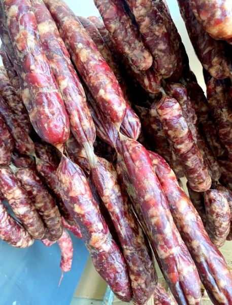 风干肠长毛了还能吃吗_发霉风干肠处理方法-第1张图片-山城妙识 风干肠长毛了还能吃吗_发霉风干肠处理方法-第1张图片-山城妙识