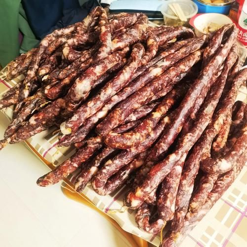 风干肠长毛了还能吃吗_发霉风干肠处理方法-第2张图片-山城妙识 风干肠长毛了还能吃吗_发霉风干肠处理方法-第2张图片-山城妙识