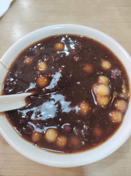 赤豆元宵粥怎么做_赤豆元宵粥热量高吗-第1张图片-山城妙识