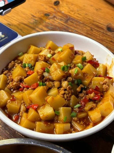 红烧米豆腐怎么做_家常红烧米豆腐的做法-第1张图片-山城妙识