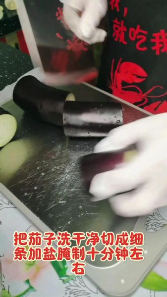 豆瓣酱怎么炒出红油_豆瓣酱炒红油用什么火候-第1张图片-山城妙识